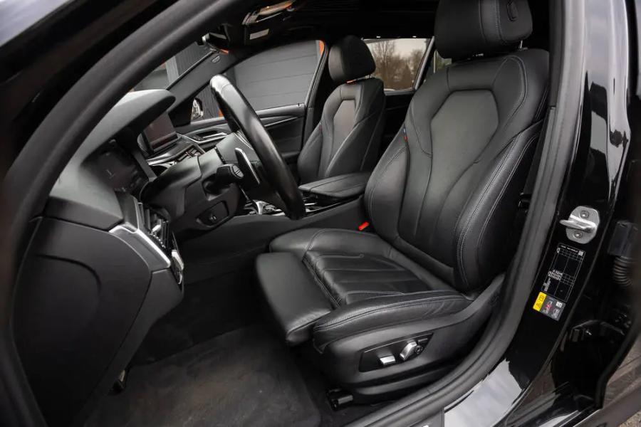 Melns BMW 530 2021 Jelgava, ar dzinēja tilpumu 2.00 L un nobraukumu 206 tūkst. km par 28900 €, foto 10 vietnē AUTOMOTO.COM.LV