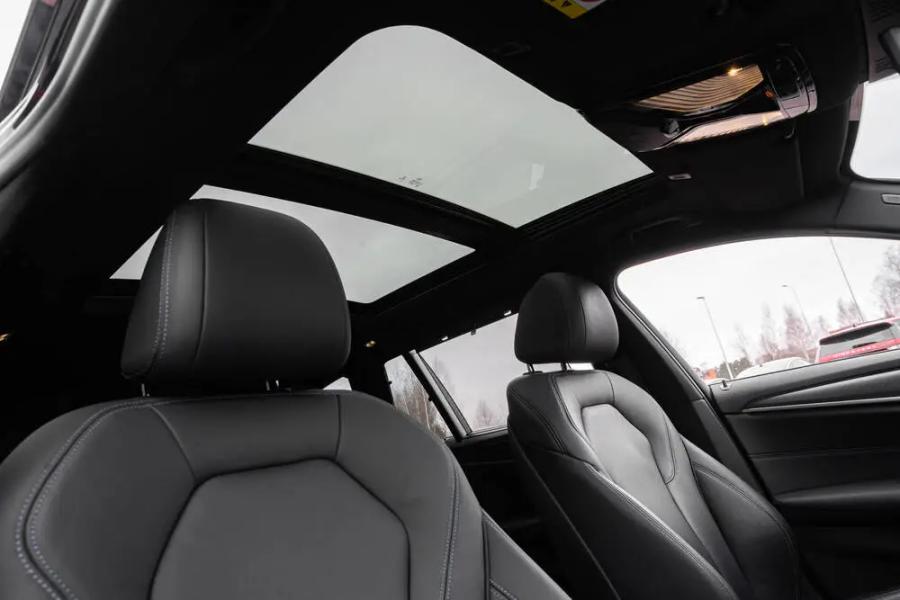 Melns BMW 530 2021 Jelgava, ar dzinēja tilpumu 2.00 L un nobraukumu 206 tūkst. km par 28900 €, foto 13 vietnē AUTOMOTO.COM.LV