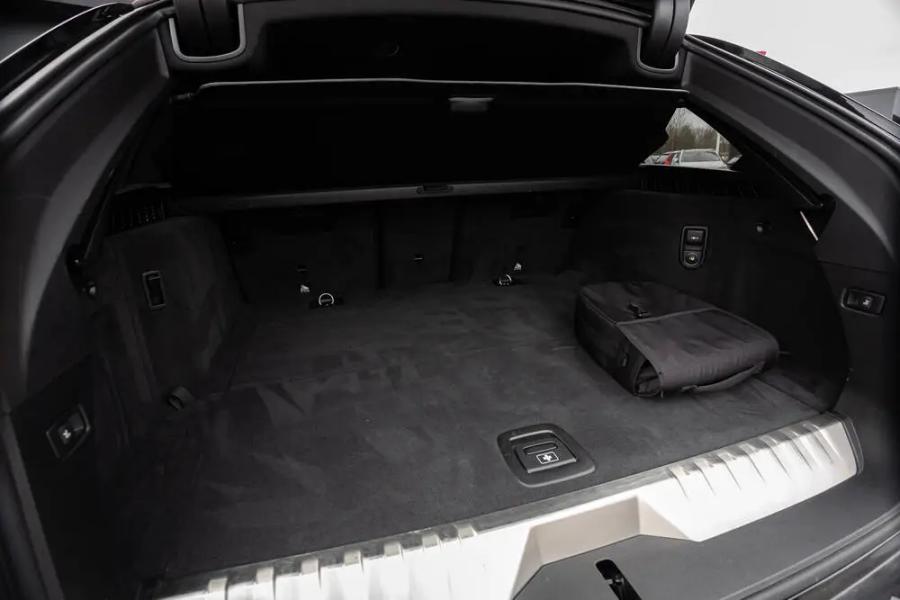 Melns BMW 530 2021 Jelgava, ar dzinēja tilpumu 2.00 L un nobraukumu 206 tūkst. km par 28900 €, foto 15 vietnē AUTOMOTO.COM.LV