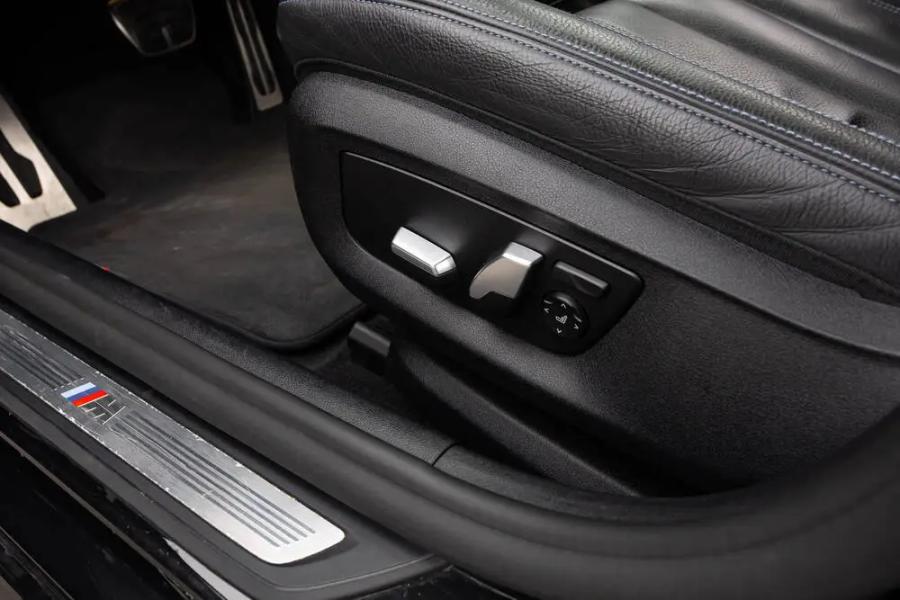 Melns BMW 530 2021 Jelgava, ar dzinēja tilpumu 2.00 L un nobraukumu 206 tūkst. km par 28900 €, foto 19 vietnē AUTOMOTO.COM.LV