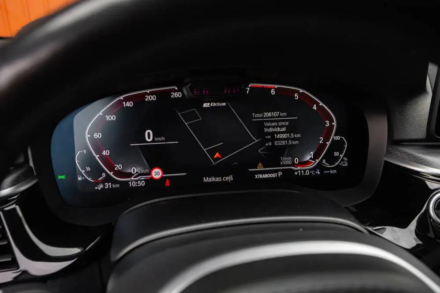Melns BMW 530 2021 Jelgava, ar dzinēja tilpumu 2.00 L un nobraukumu 206 tūkst. km par 28900 €, foto 28 vietnē AUTOMOTO.COM.LV