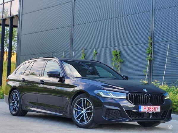 Black BMW 530 2021 in Vilnius, with an engine capacity of 2.99 L and mileage of 247 thousand km for 26500 €, photo 1 on AUTOMOTO.COM.LV