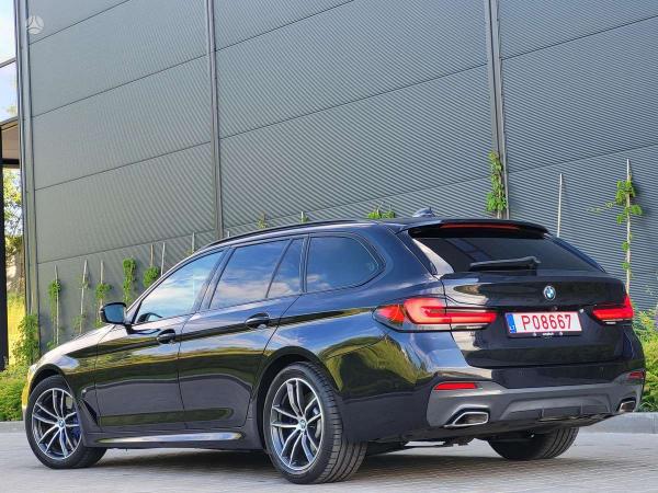 Black BMW 530 2021 in Vilnius, with an engine capacity of 2.99 L and mileage of 247 thousand km for 26500 €, photo 7 on AUTOMOTO.COM.LV