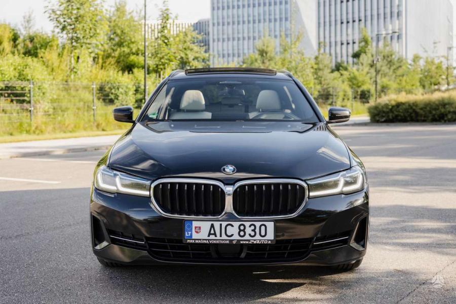 Melns BMW 530 2021 Viļņa, ar dzinēja tilpumu 2.99 L un nobraukumu 191 tūkst. km par 28900 €, foto 1 vietnē AUTOMOTO.COM.LV