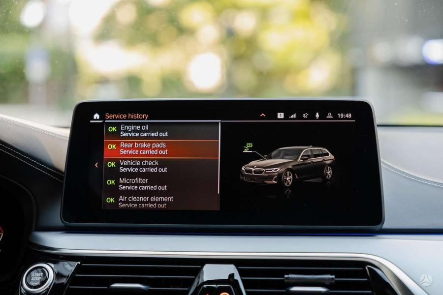 Melns BMW 530 2021 Viļņa, ar dzinēja tilpumu 2.99 L un nobraukumu 191 tūkst. km par 28900 €, foto 23 vietnē AUTOMOTO.COM.LV