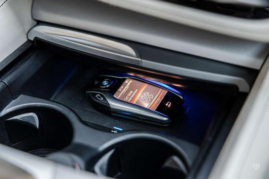 Melns BMW 530 2021 Viļņa, ar dzinēja tilpumu 2.99 L un nobraukumu 191 tūkst. km par 28900 €, foto 24 vietnē AUTOMOTO.COM.LV