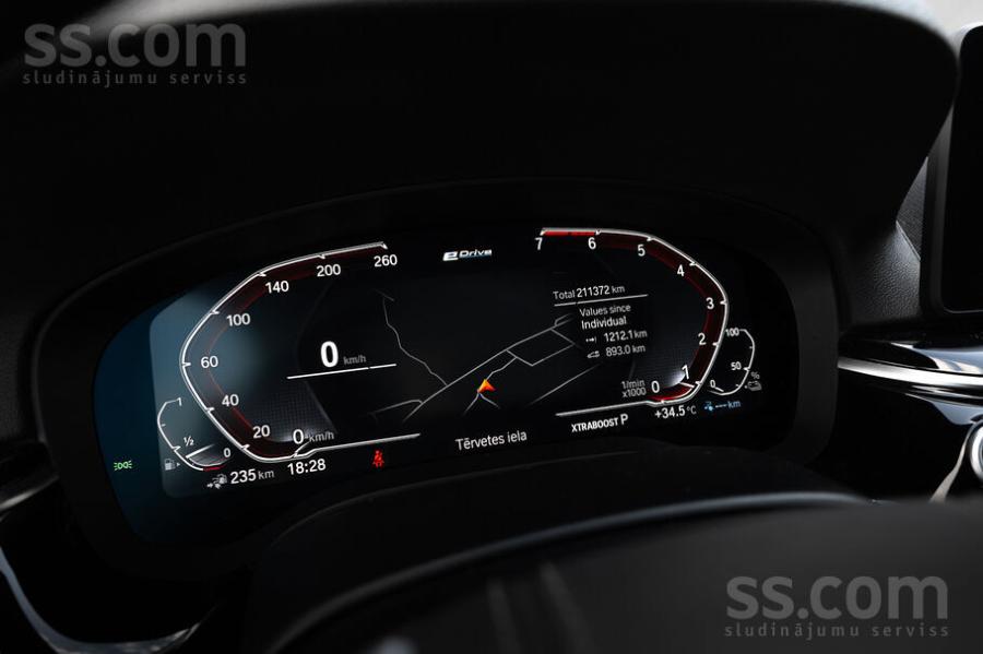 Black BMW 530 2021 in Jelgava, with an engine capacity of 2.00 L and mileage of 211 thousand km for 22000 €, photo 17 on AUTOMOTO.COM.LV