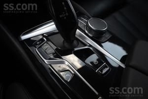 Black BMW 530 2021 in Jelgava, with an engine capacity of 2.00 L and mileage of 211 thousand km for 22000 €, photo 18 on AUTOMOTO.COM.LV