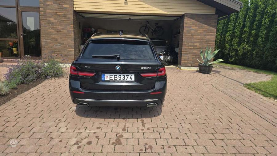Melns BMW 530 2021 Viļņa, ar dzinēja tilpumu 2.00 L un nobraukumu 146 tūkst. km par 31299 €, foto 7 vietnē AUTOMOTO.COM.LV