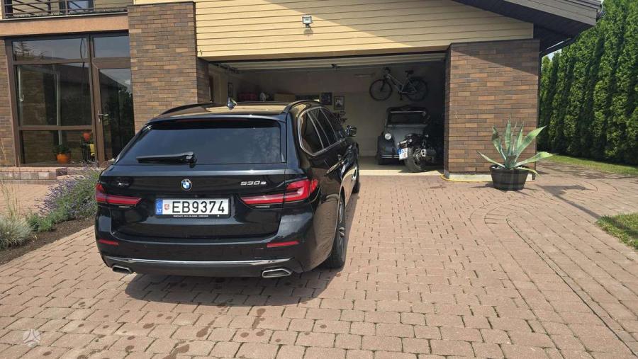 Melns BMW 530 2021 Viļņa, ar dzinēja tilpumu 2.00 L un nobraukumu 146 tūkst. km par 31299 €, foto 8 vietnē AUTOMOTO.COM.LV