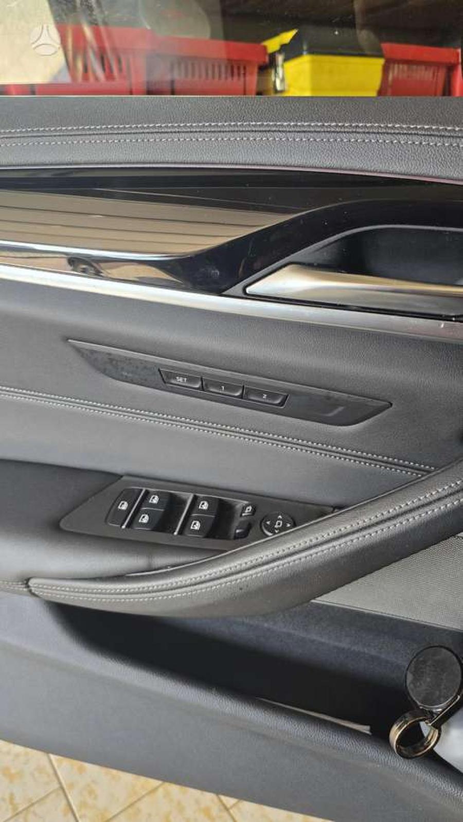 Melns BMW 530 2021 Viļņa, ar dzinēja tilpumu 2.00 L un nobraukumu 146 tūkst. km par 31299 €, foto 28 vietnē AUTOMOTO.COM.LV