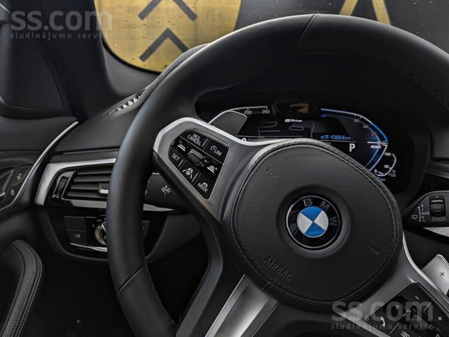 Melns BMW 530 2021 Tukums, ar dzinēja tilpumu 2.00 L un nobraukumu 141 tūkst. km par 29990 €, foto 10 vietnē AUTOMOTO.COM.LV