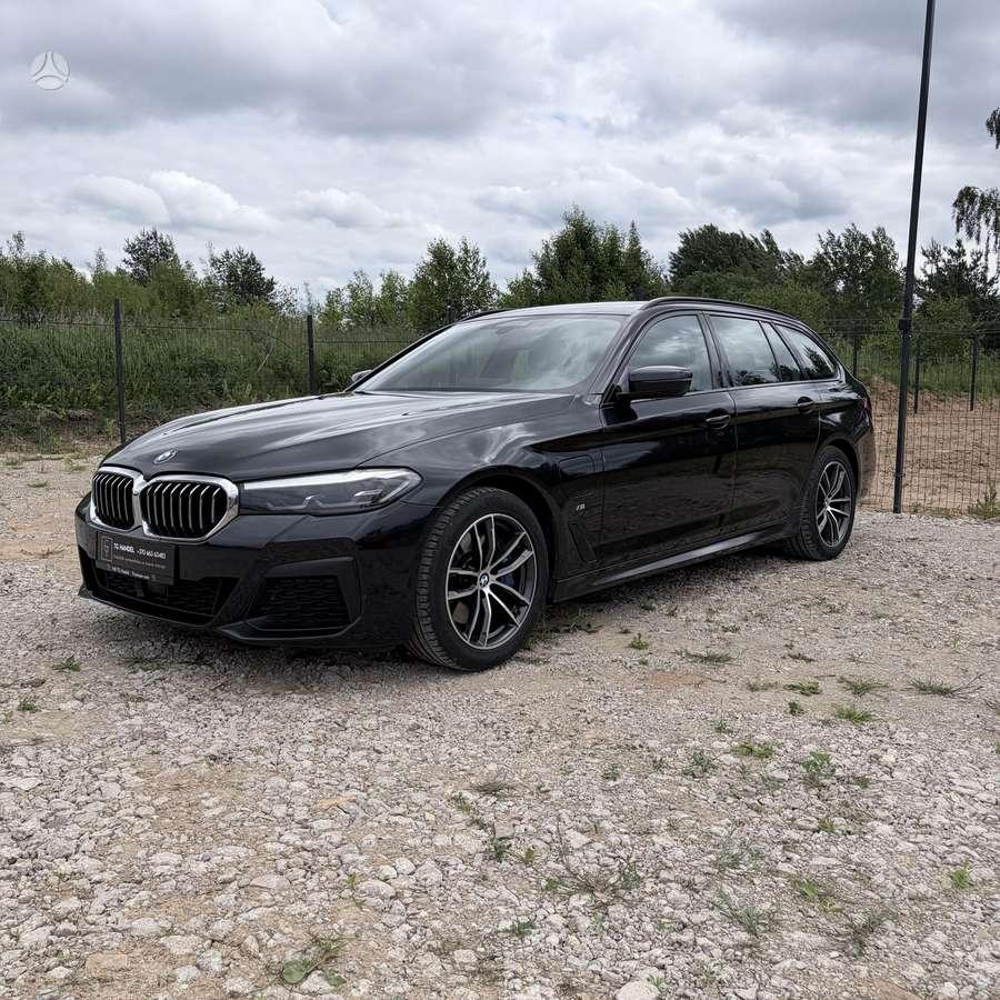 Black BMW 530 2021 in Vilnius, with an engine capacity of 2.00 L and mileage of 192 thousand km for 22900 €, photo 1 on AUTOMOTO.COM.LV