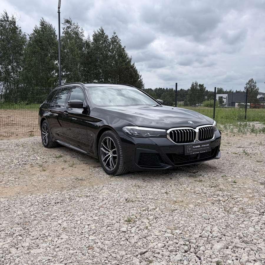 Black BMW 530 2021 in Vilnius, with an engine capacity of 2.00 L and mileage of 192 thousand km for 22900 €, photo 3 on AUTOMOTO.COM.LV