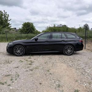 Black BMW 530 2021 in Vilnius, with an engine capacity of 2.00 L and mileage of 192 thousand km for 22900 €, photo 9 on AUTOMOTO.COM.LV
