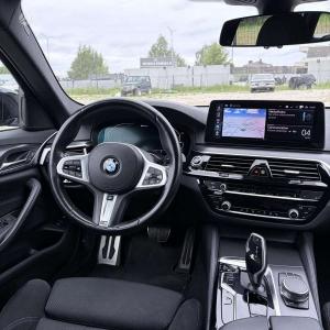 Black BMW 530 2021 in Vilnius, with an engine capacity of 2.00 L and mileage of 192 thousand km for 22900 €, photo 10 on AUTOMOTO.COM.LV