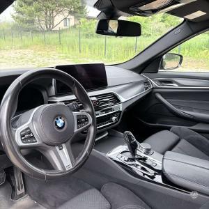 Black BMW 530 2021 in Vilnius, with an engine capacity of 2.00 L and mileage of 192 thousand km for 22900 €, photo 12 on AUTOMOTO.COM.LV