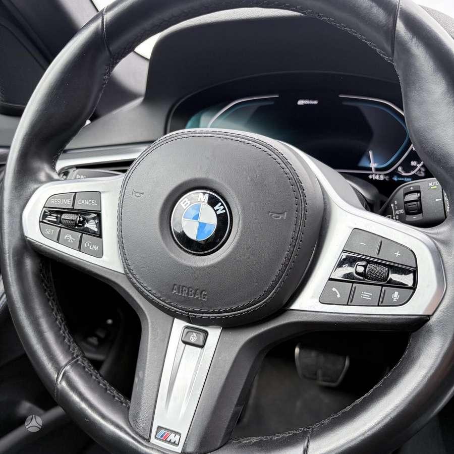 Black BMW 530 2021 in Vilnius, with an engine capacity of 2.00 L and mileage of 192 thousand km for 22900 €, photo 13 on AUTOMOTO.COM.LV