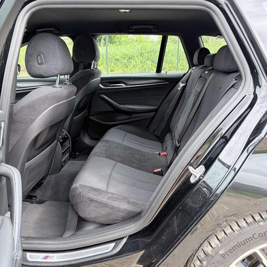 Black BMW 530 2021 in Vilnius, with an engine capacity of 2.00 L and mileage of 192 thousand km for 22900 €, photo 18 on AUTOMOTO.COM.LV