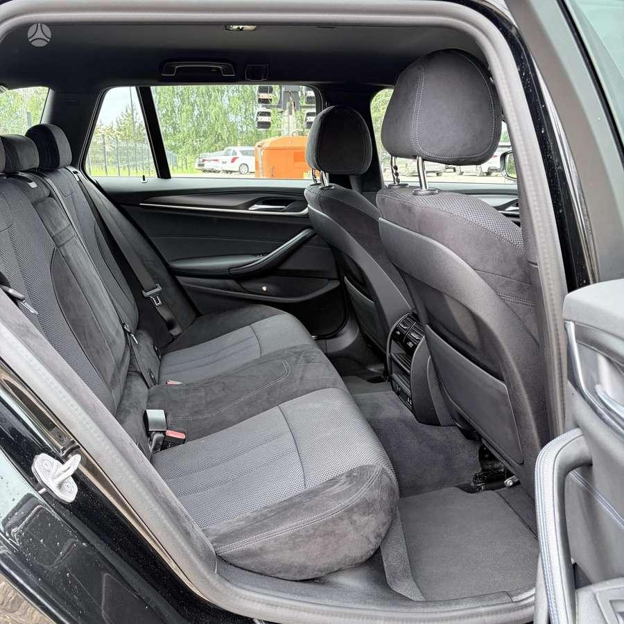 Black BMW 530 2021 in Vilnius, with an engine capacity of 2.00 L and mileage of 192 thousand km for 22900 €, photo 19 on AUTOMOTO.COM.LV