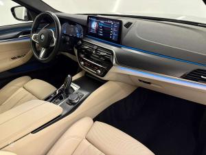 Black BMW 530 2021 in Marijampole, with an engine capacity of 2.00 L and mileage of 50 thousand km for 29999 €, photo 17 on AUTOMOTO.COM.LV