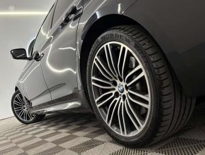 Black BMW 530 2021 in Marijampole, with an engine capacity of 2.00 L and mileage of 50 thousand km for 29999 €, photo 21 on AUTOMOTO.COM.LV