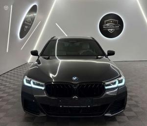 Black BMW 530 2021 in Marijampole, with an engine capacity of 2.00 L and mileage of 50 thousand km for 29999 €, photo 38 on AUTOMOTO.COM.LV