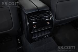 Black BMW 530 2021 in Tukums, with an engine capacity of 2.00 L and mileage of 175 thousand km for 27777 €, photo 17 on AUTOMOTO.COM.LV