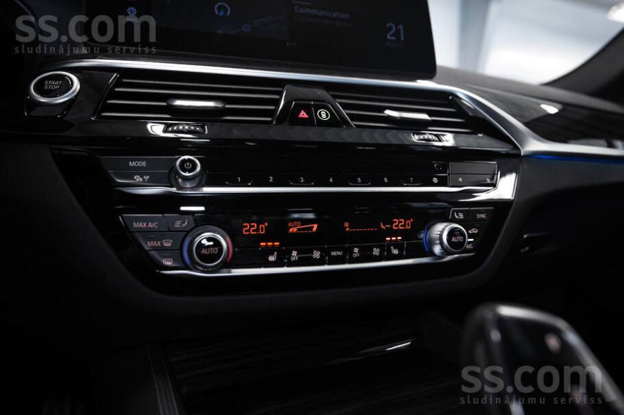 Black BMW 530 2021 in Tukums, with an engine capacity of 2.00 L and mileage of 175 thousand km for 27777 €, photo 18 on AUTOMOTO.COM.LV