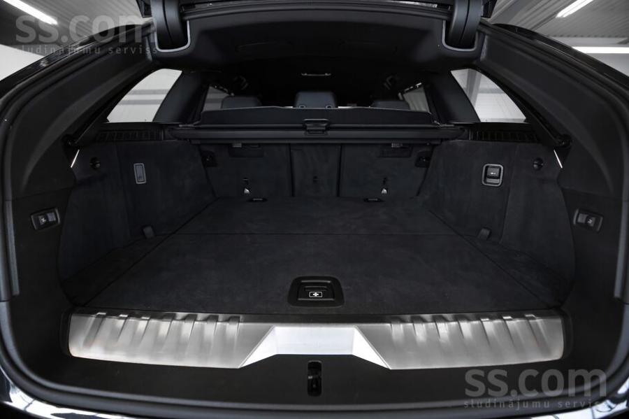Black BMW 530 2021 in Tukums, with an engine capacity of 2.00 L and mileage of 175 thousand km for 27777 €, photo 34 on AUTOMOTO.COM.LV