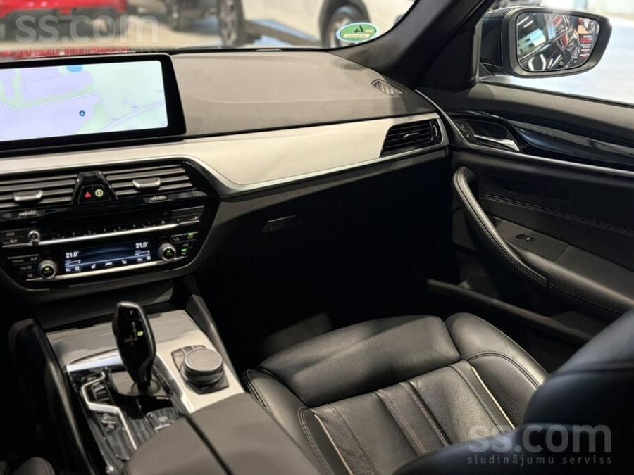 Melns BMW 530 2021 Rīga, ar dzinēja tilpumu 2.00 L un nobraukumu 80 tūkst. km par 26490 €, foto 21 vietnē AUTOMOTO.COM.LV