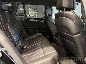 Melns BMW 530 2021 Rīga, ar dzinēja tilpumu 2.00 L un nobraukumu 80 tūkst. km par 26490 €, foto 28 vietnē AUTOMOTO.COM.LV