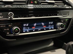 Черный БМВ 530 2021 в Рига, объемом двигателя 2.00 л и пробегом 80 тыс. км за 26490 €, фото 15 на AUTOMOTO.COM.LV