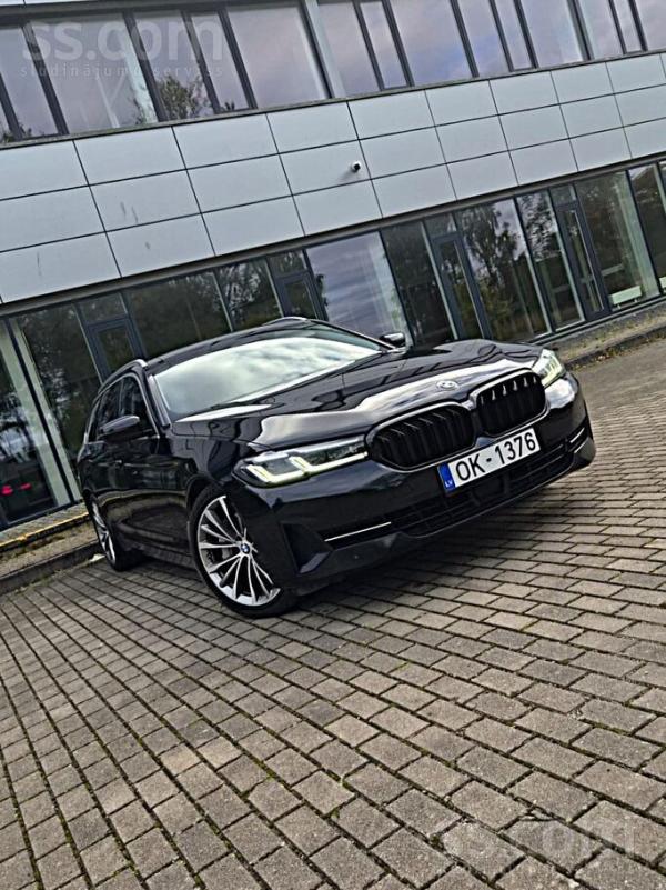 Melns BMW 530 2021 Tukums, ar dzinēja tilpumu 3.00 L un nobraukumu 160 tūkst. km par 25900 €, foto 3 vietnē AUTOMOTO.COM.LV
