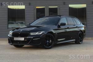 Black BMW 530 2021 in Jelgava, with an engine capacity of 2.00 L and mileage of 246 thousand km for 22500 €, photo 4 on AUTOMOTO.COM.LV
