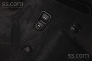 Black BMW 530 2021 in Jelgava, with an engine capacity of 2.00 L and mileage of 246 thousand km for 22500 €, photo 15 on AUTOMOTO.COM.LV