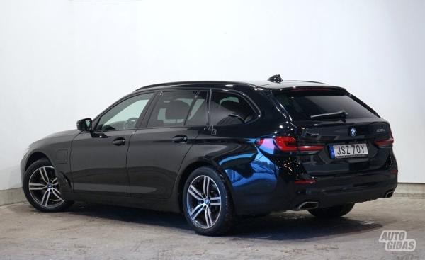 Melns BMW 530 2022 Kauņa, ar dzinēja tilpumu 0.00 L un nobraukumu 78 tūkst. km par 36480 €, foto 3 vietnē AUTOMOTO.COM.LV