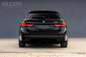 Black BMW 530 2022 in Jelgava, with an engine capacity of 2.00 L and mileage of 186 thousand km for 21800 €, photo 7 on AUTOMOTO.COM.LV