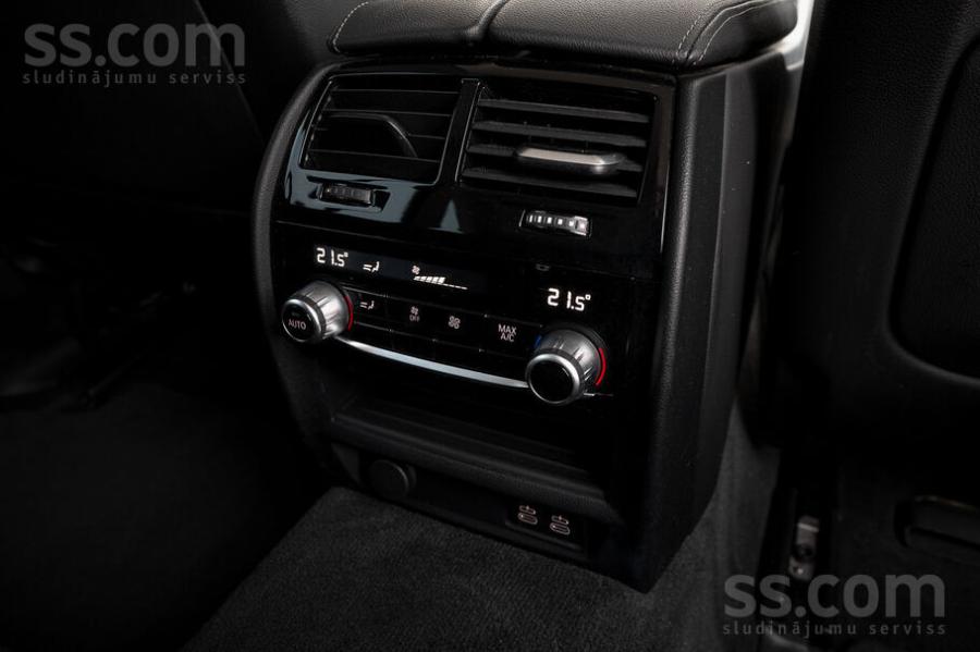 Black BMW 530 2022 in Jelgava, with an engine capacity of 2.00 L and mileage of 186 thousand km for 21800 €, photo 26 on AUTOMOTO.COM.LV