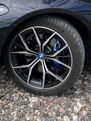 Black BMW 530 2022 in Elektrenai, with an engine capacity of 2.00 L and mileage of 72 thousand km for 35199 €, photo 11 on AUTOMOTO.COM.LV