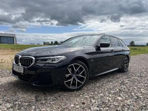 Black BMW 530 2022 in Elektrenai, with an engine capacity of 2.00 L and mileage of 72 thousand km for 35199 €, photo 19 on AUTOMOTO.COM.LV