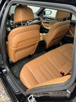 Black BMW 530 2022 in Elektrenai, with an engine capacity of 2.00 L and mileage of 72 thousand km for 35199 €, photo 36 on AUTOMOTO.COM.LV