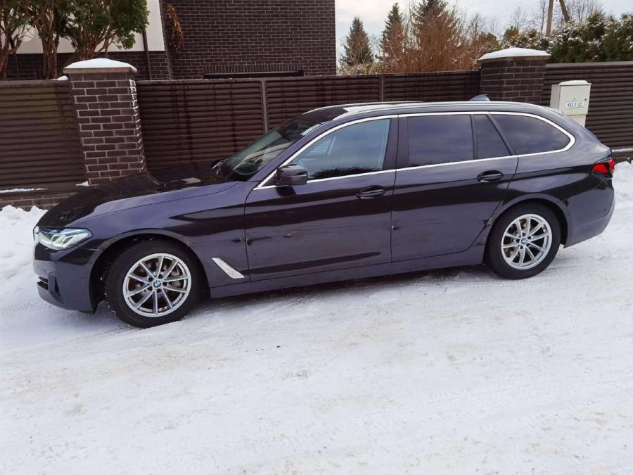 Melns BMW 530 2023 Kauņa, ar dzinēja tilpumu 2.99 L un nobraukumu 159 tūkst. km par 20700 €, foto 3 vietnē AUTOMOTO.COM.LV
