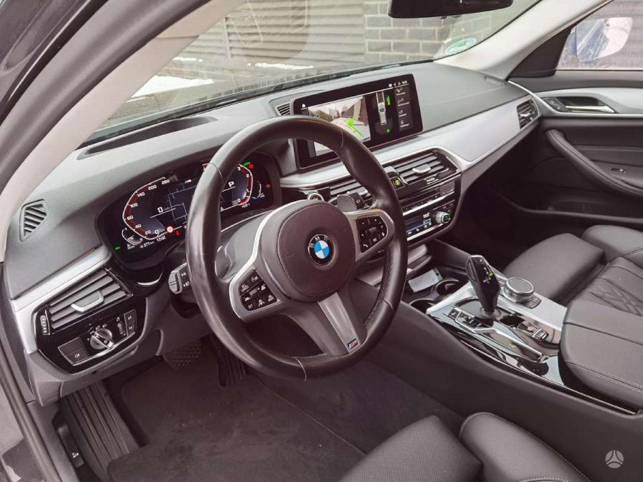 Melns BMW 530 2023 Kauņa, ar dzinēja tilpumu 2.99 L un nobraukumu 159 tūkst. km par 20700 €, foto 14 vietnē AUTOMOTO.COM.LV
