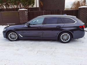 Black BMW 530 2023 in Kaunas, with an engine capacity of 2.99 L and mileage of 159 thousand km for 19900 €, photo 9 on AUTOMOTO.COM.LV