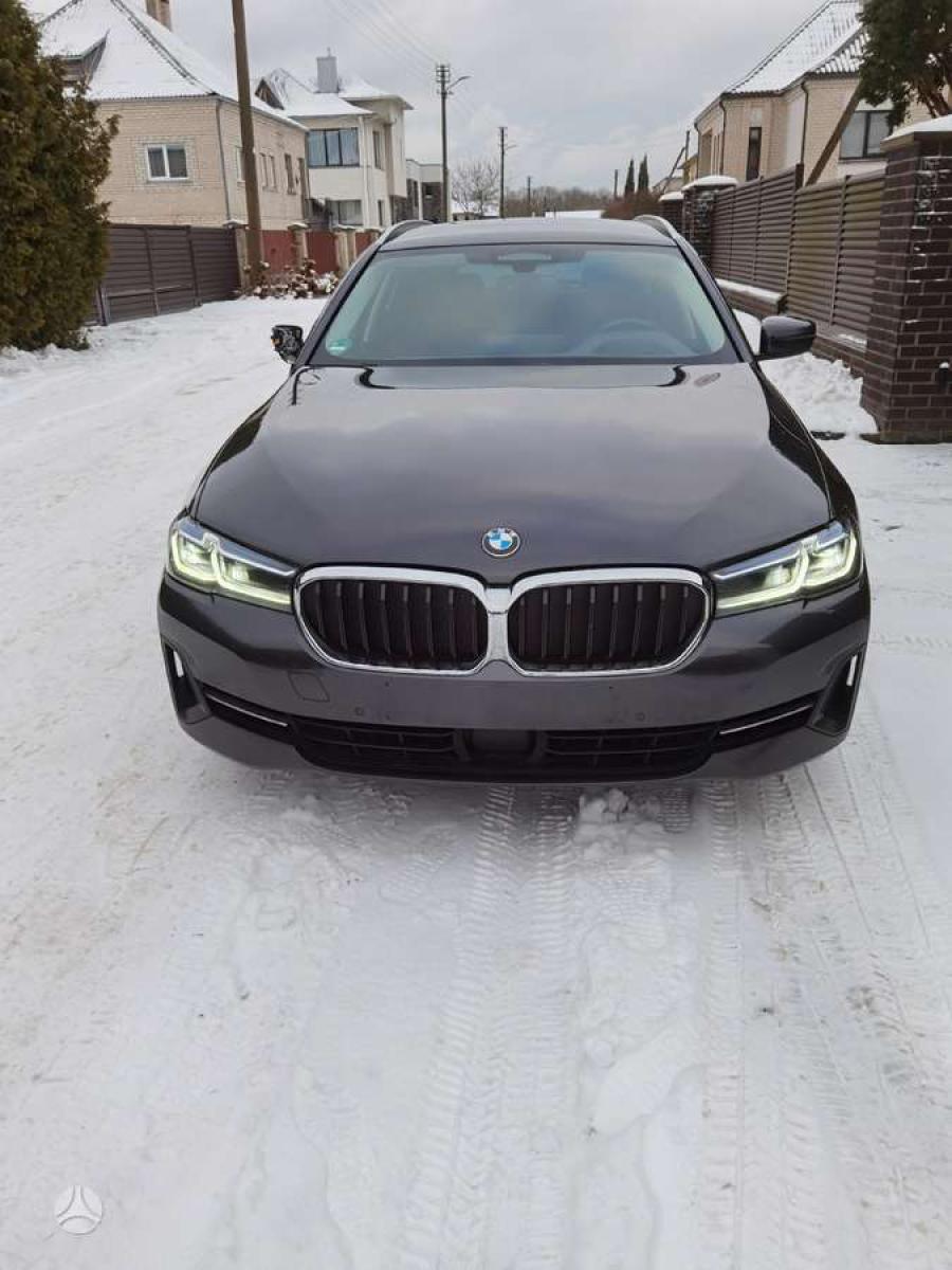 Black BMW 530 2023 in Kaunas, with an engine capacity of 2.99 L and mileage of 159 thousand km for 19900 €, photo 29 on AUTOMOTO.COM.LV