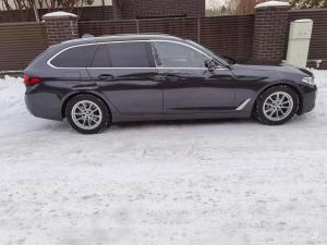 Black BMW 530 2023 in Kaunas, with an engine capacity of 2.99 L and mileage of 159 thousand km for 19900 €, photo 32 on AUTOMOTO.COM.LV