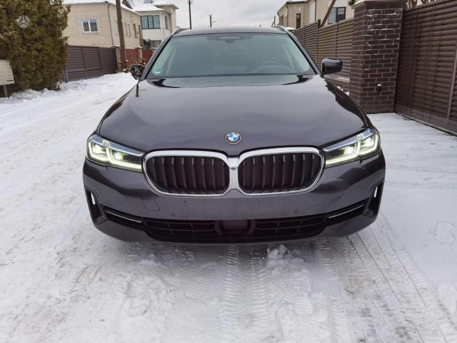 Black BMW 530 2023 in Kaunas, with an engine capacity of 2.99 L and mileage of 159 thousand km for 19900 €, photo 39 on AUTOMOTO.COM.LV
