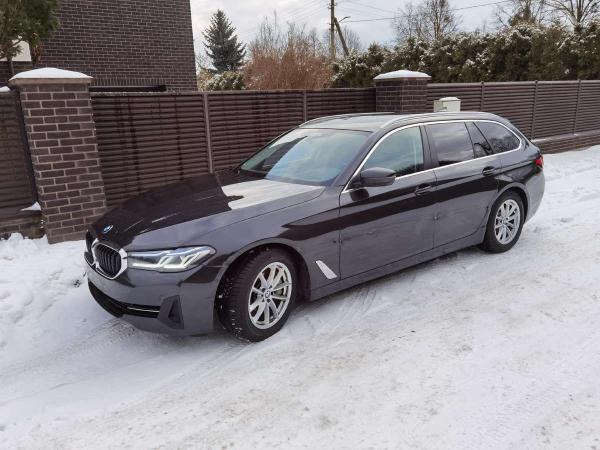 Black BMW 530 2023 in Kaunas, with an engine capacity of 2.99 L and mileage of 159 thousand km for 19500 €, photo 2 on AUTOMOTO.COM.LV