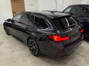 Черный БМВ 530 2023 в Вильнюс, объемом двигателя 2.99 л и пробегом 99 тыс. км за 25652 €, фото 5 на AUTOMOTO.COM.LV